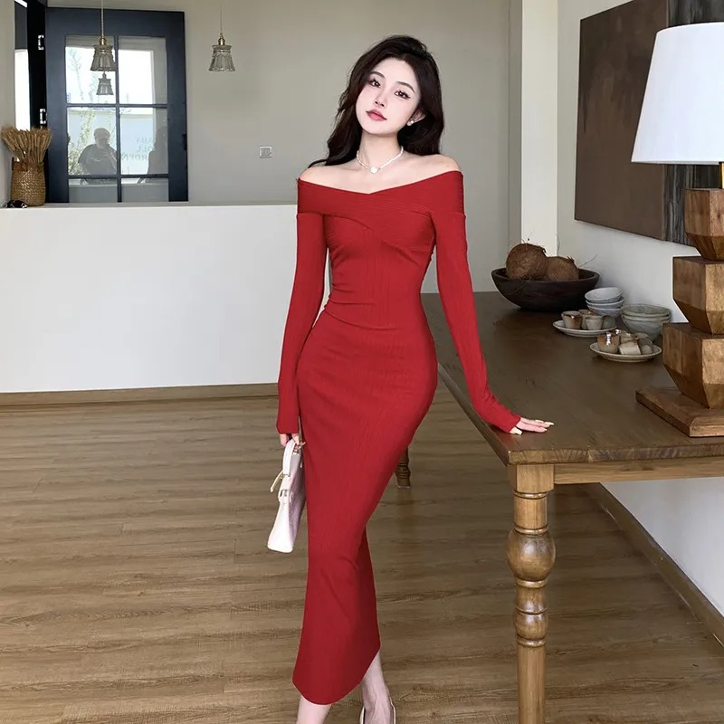 Red Long Formal Dress: Stunning Designs to Make You Stand Out